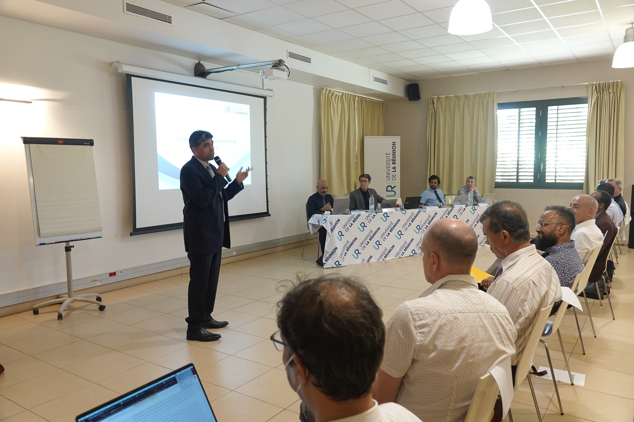 Séminaire priorités et moyens 2024, préparatoire au COMP de l ...